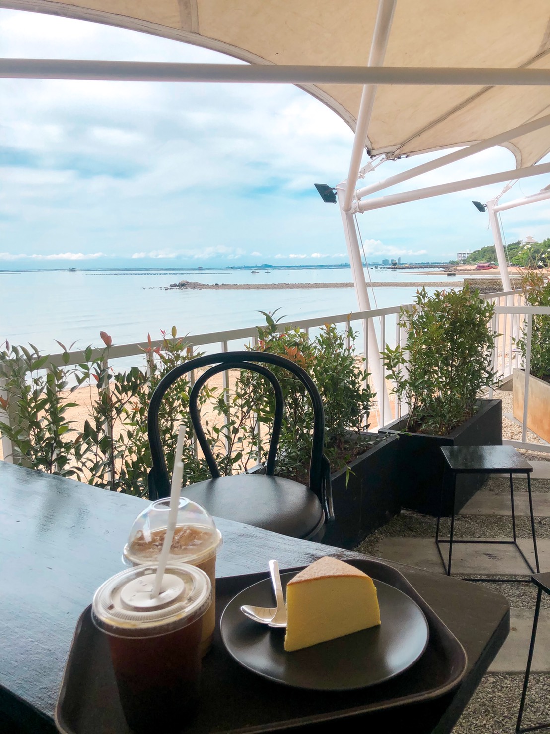 วิตามารีพาชิม: Prave Café ร้านคาเฟ่สุดชิคริมทะเลย่านศรีราชาที่เหล่า ...